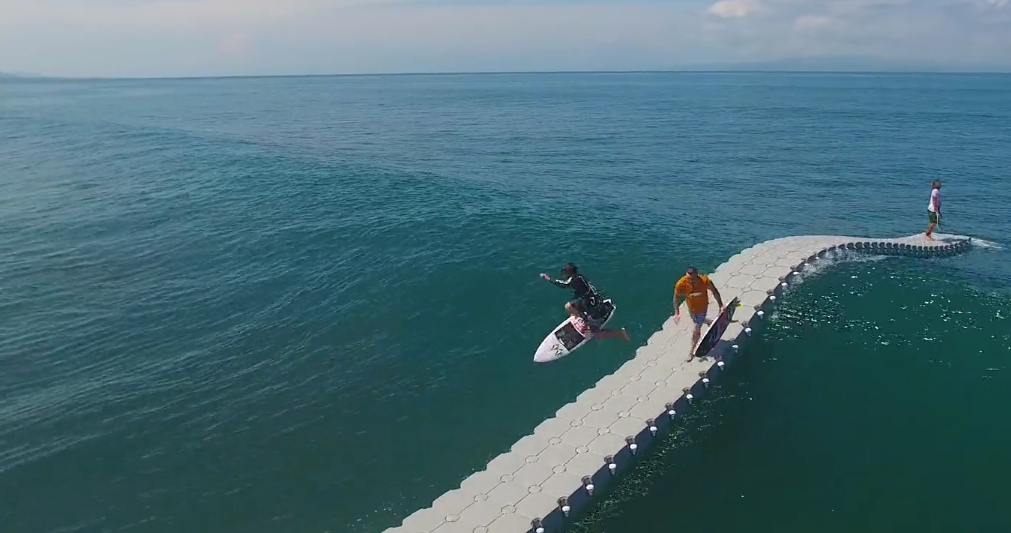 The Dock : un ponton pour surfer - Ride And Slide